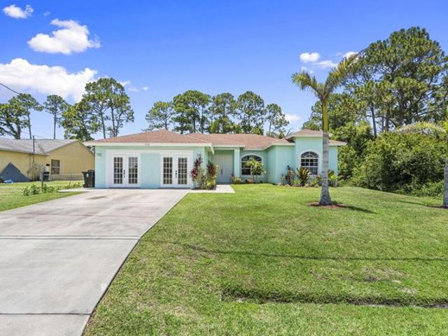 1752 SW Bonfire Ter, Port Saint Lucie, FL 34953