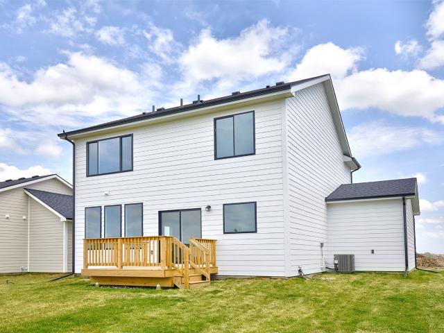 1752 SW Sienna Court
