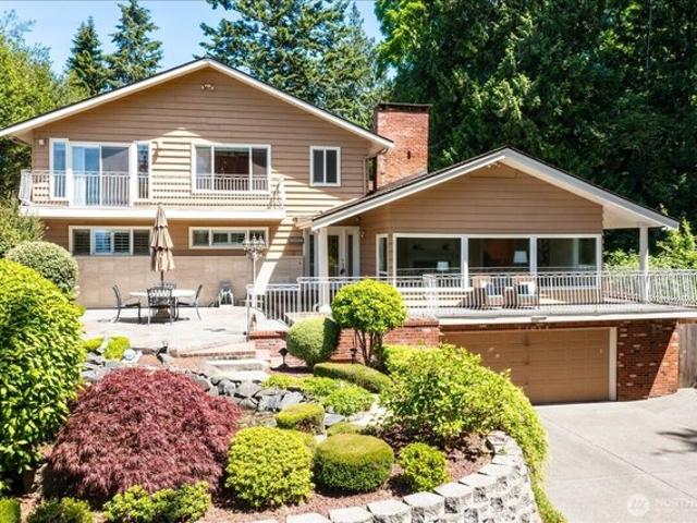1752 th Ave NW, Shoreline, WA 98177