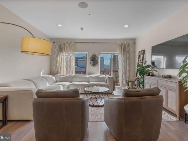 1753 N Marshall Street # 2