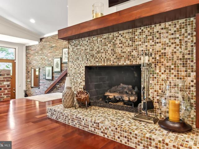 1753 Army Navy Dr, Arlington, VA 22202 | MLS #VAAR2072