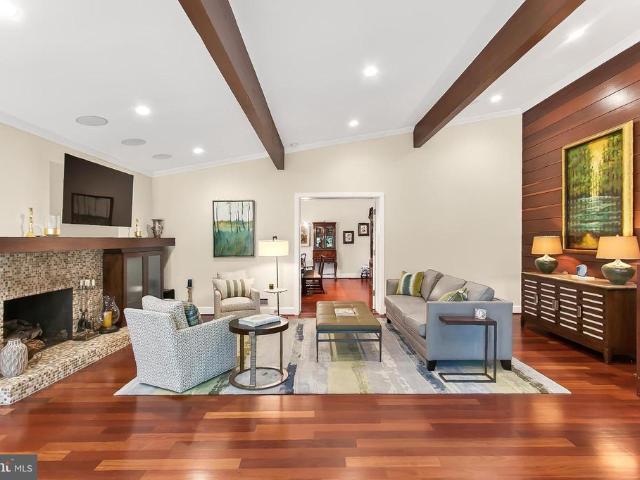 1753 Army Navy Drive