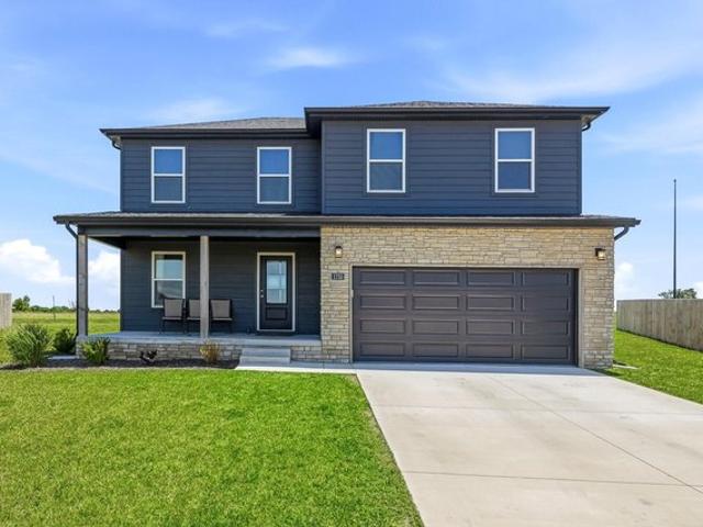 1753 E Macon St, Republic, MO 65738