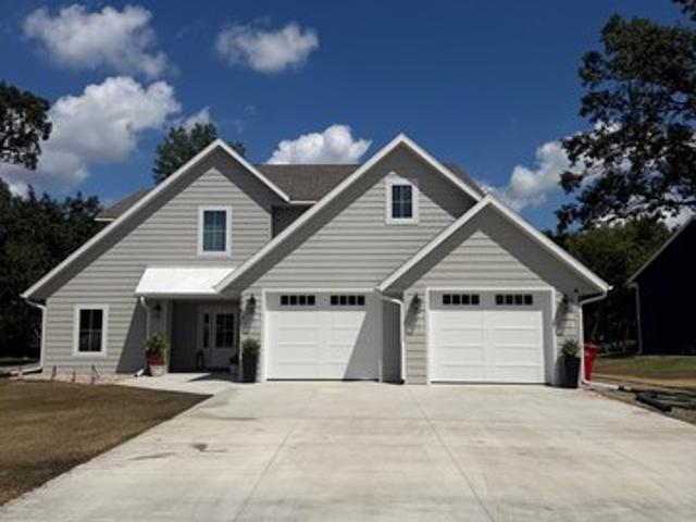 1753 Karnis Dr NW, Alexandria, MN 56308