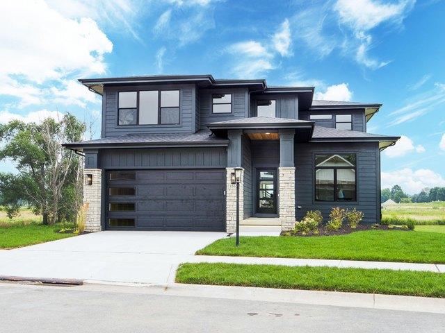 1753 Trailbrook Dr, Valparaiso, IN 46385