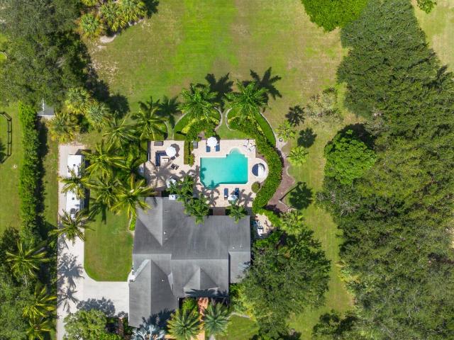 1753 Trotter Ct, Wellington, FL 33414 | MLS #R11118 | Compass