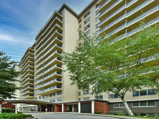 175 20 Wexford Ter Unit 15D, New York, NY 11432