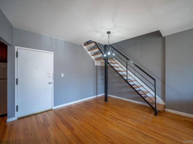 175 2 th Avenue, Unit C
