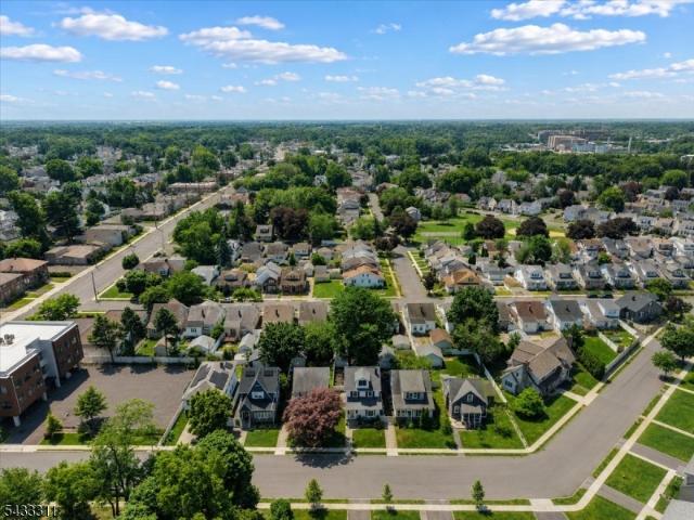 175 Colonial Rdwest