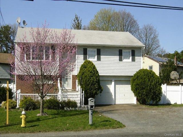 175 Candlewood Rd, Bay Shore, NY 11706