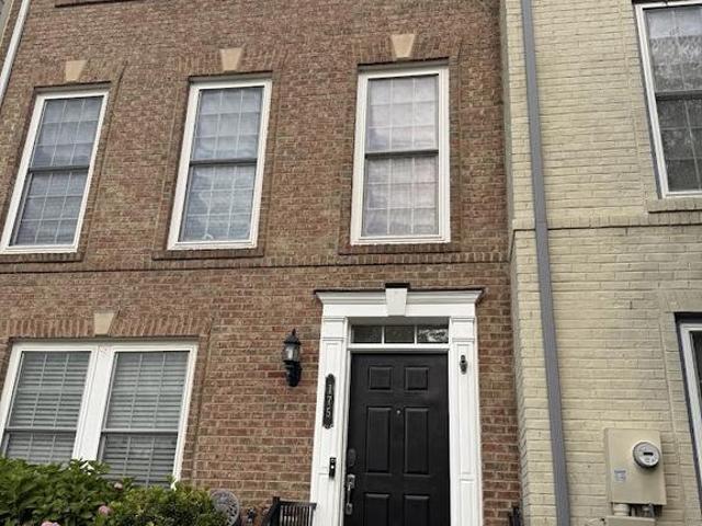 175 Great Laurel Square SE