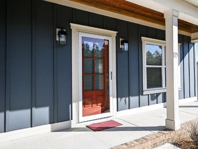 175 Greenbriar Trail NE