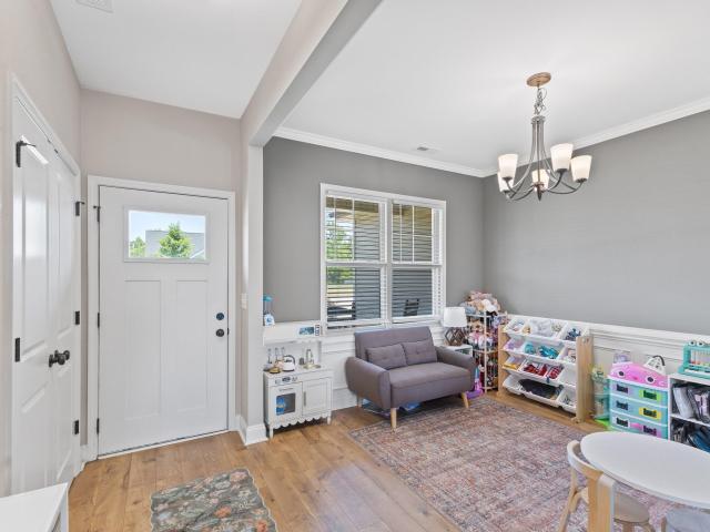 175 Day Lily Street