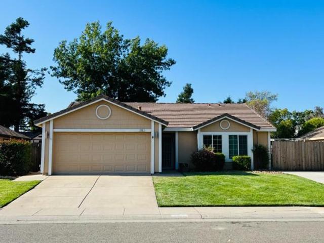 175 Danny Dr, Galt, CA 95632