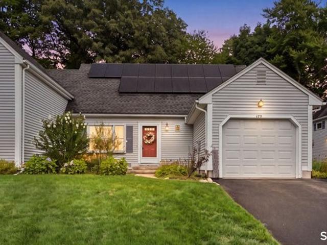 175 Deer Run Trl, Manchester, CT 06042