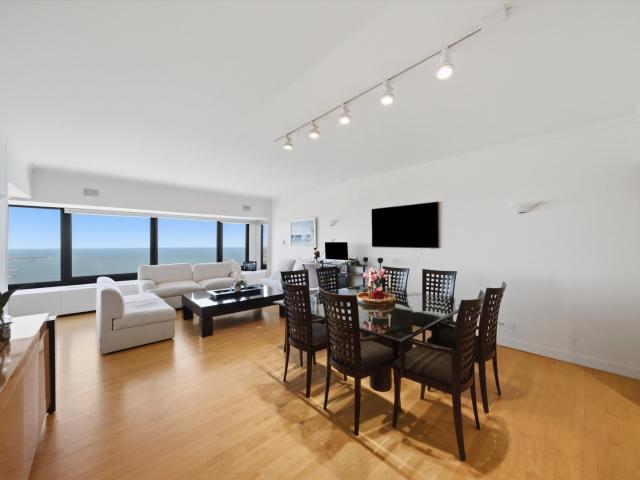 175 E Delaware Place # 6504