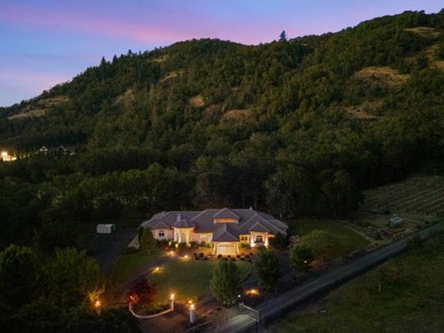 175 Echo Canyon Ln, Roseburg, OR 97471
