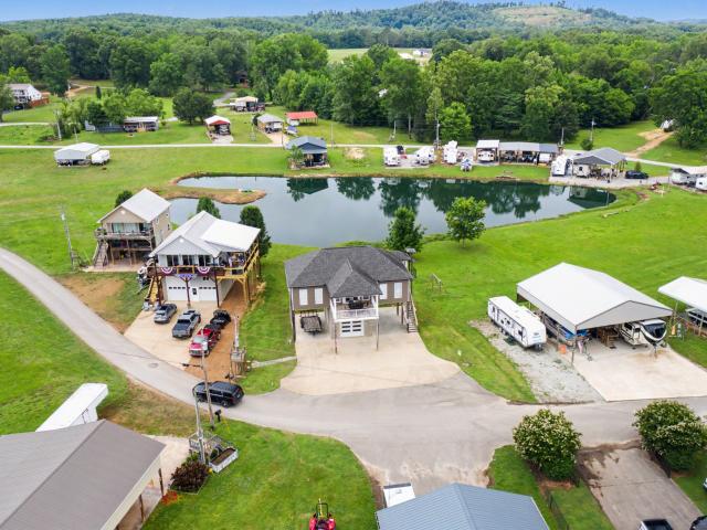 175 Ellen Ln