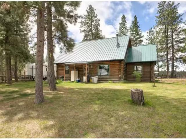 175 HAWKS WIND RD, GOLDENDALE, WA 98620 Single Family Residenc.