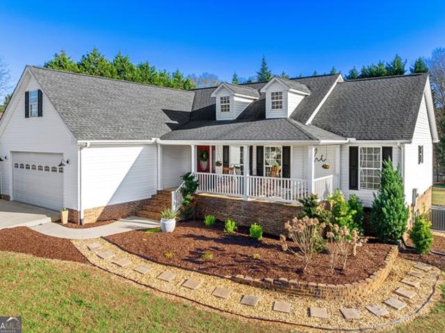 175 Highland Ridge Dr, Hartwell, GA 30643