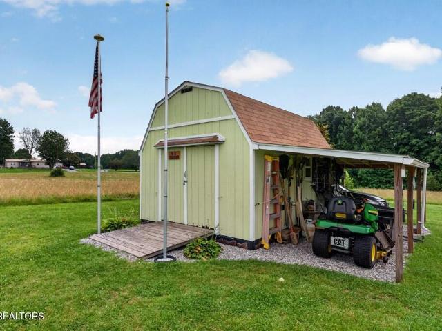 175 Humphrey Rd