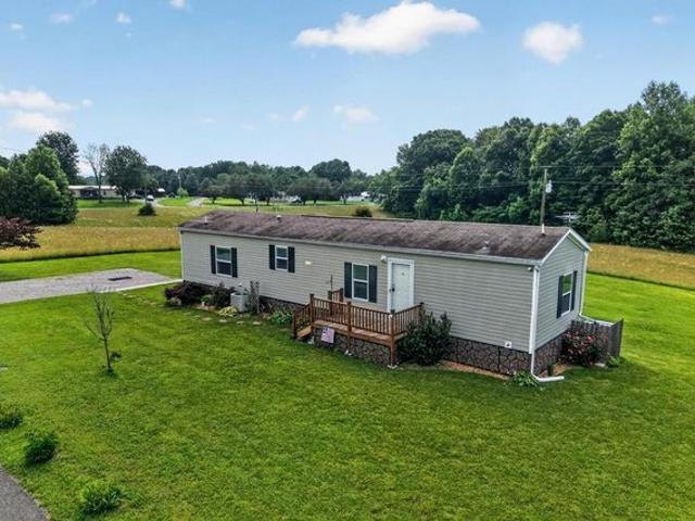 175 Humphrey Rd, Walling, TN 38587