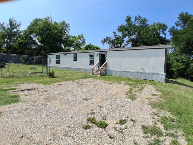 175 Oak Crest Dr, Weatherford, TX 76087