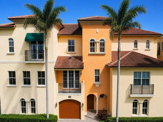 175 Ocean Bay Dr, Jensen Beach, FL 34957