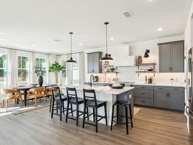 175 Mage St, Bloomingdale, GA 31302