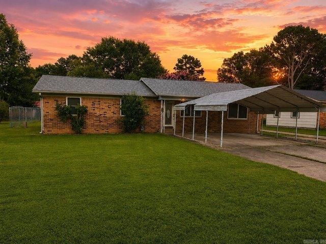 175 Maple St, Kensett, AR 72082