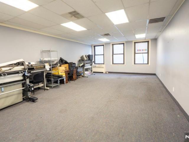175 Market