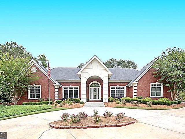 175 McElwaney Way, Fayetteville, GA 30215