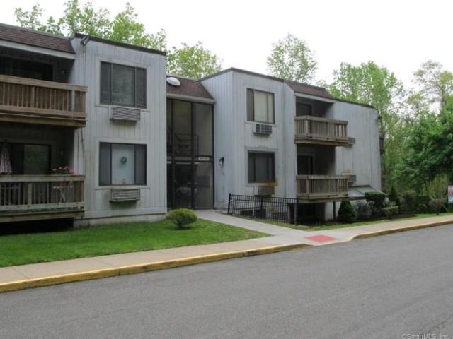 175 Mill Pond Rd #316, Hamden, CT 06514