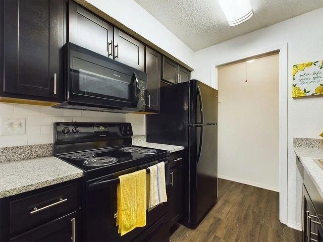 175 N Locust Hill Dr, Lexington, KY 40509