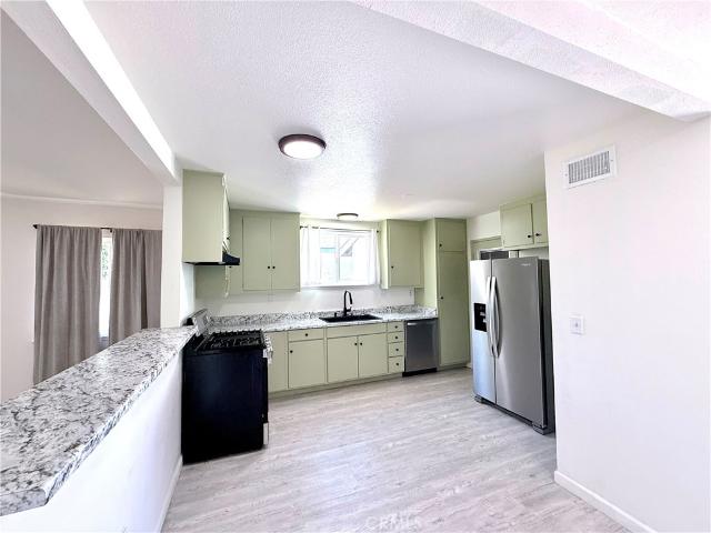 175 S Vallejo Way