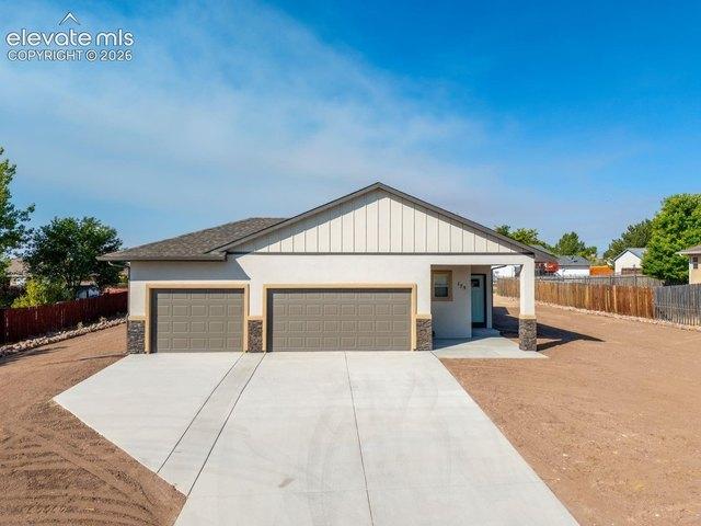 175 S Wiggins Dr, Pueblo West, CO 81007