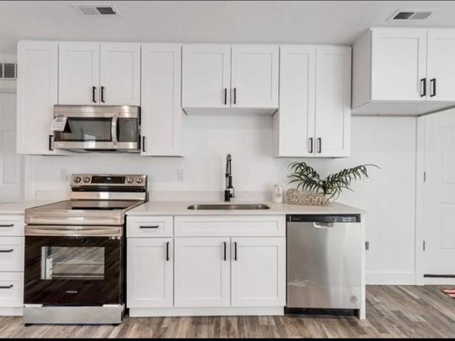 175 S Eagle St, Eureka, UT 84628