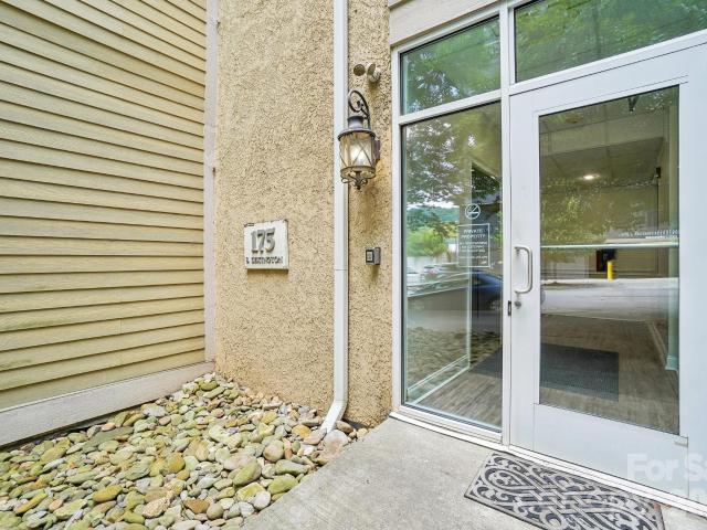175 S Lexington Avenue # 303