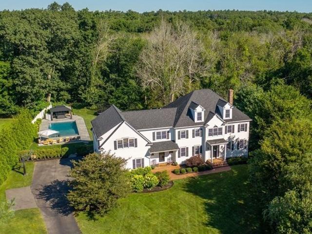 175 Sohier St, Cohasset, MA 02025