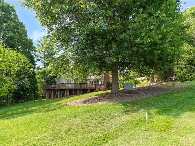 175 Sandtrap Lane
