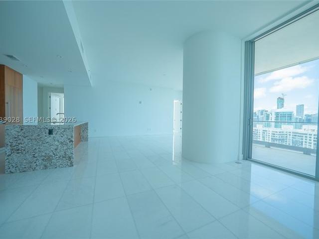 175 SE 25th Rd Apt 2704, Miami, FL 33129