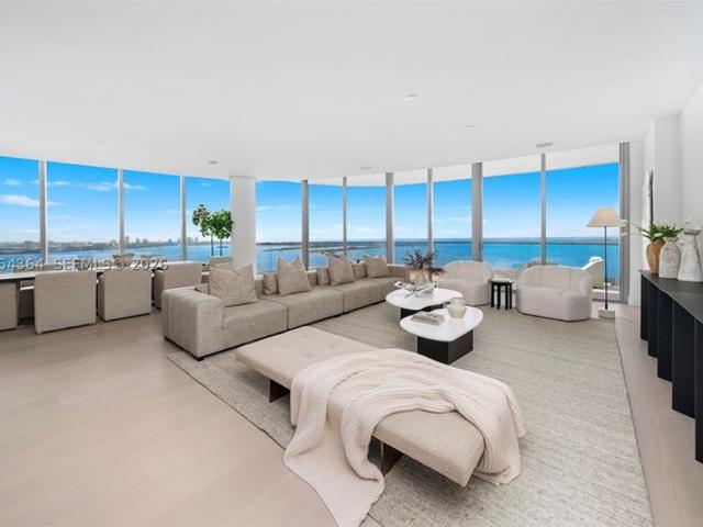 175 SE 25th Rd Apt 4001, Miami, FL 33129