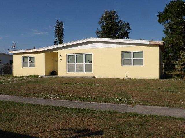 175 SE El Sito Ct, Port Saint Lucie, FL 34983