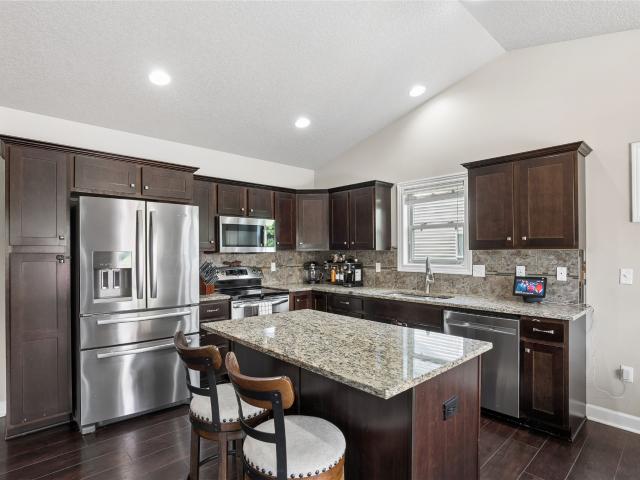 175 SE Stone Prairie Drive