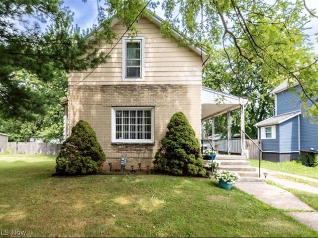 175 Spruce St, Elyria, OH 44035