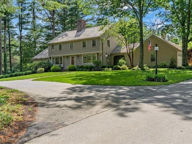 175 Pine St, Norwell, MA 02061