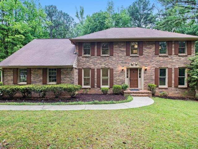 175 Roxboro Ct, Fayetteville, GA 30215