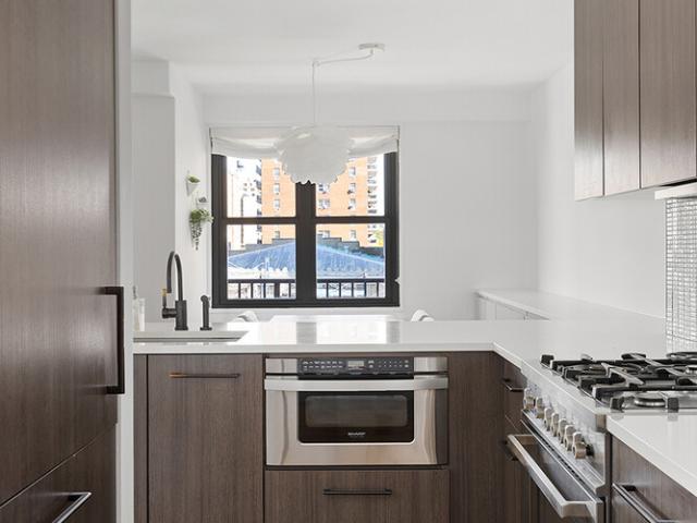 175 W 95TH Street 7F