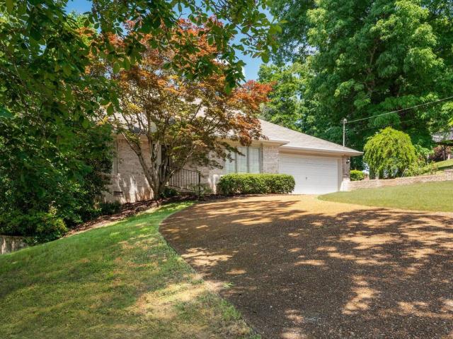 175 W Highland Drive