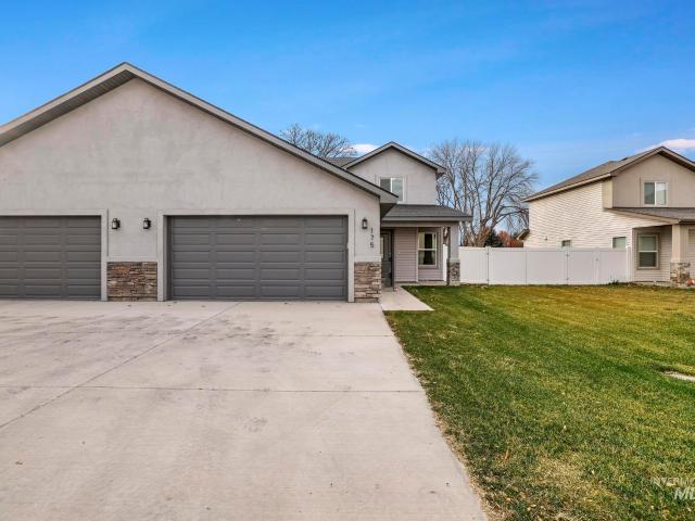 175 Woody Way